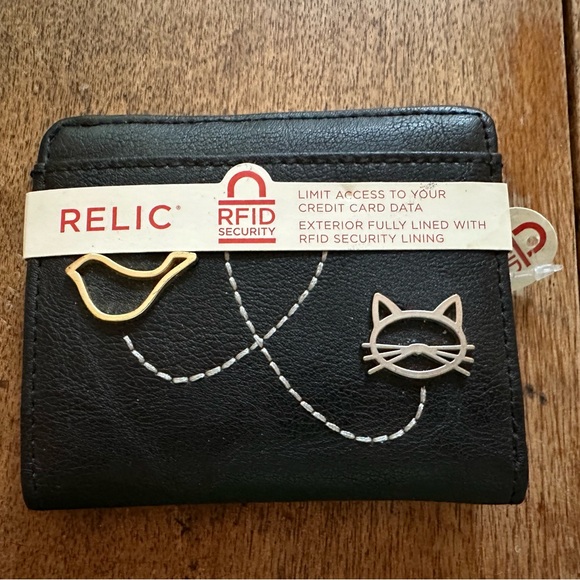 Relic | Accessories | Relic Black Rfid Wallet With Gold And Silver ...